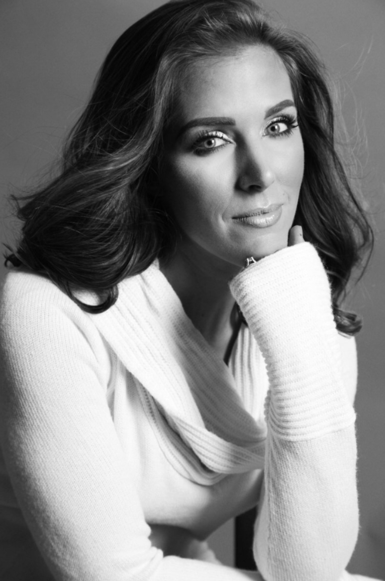 Pro Makeup Artist Mandy Davis shares her tricks and the real truth ...